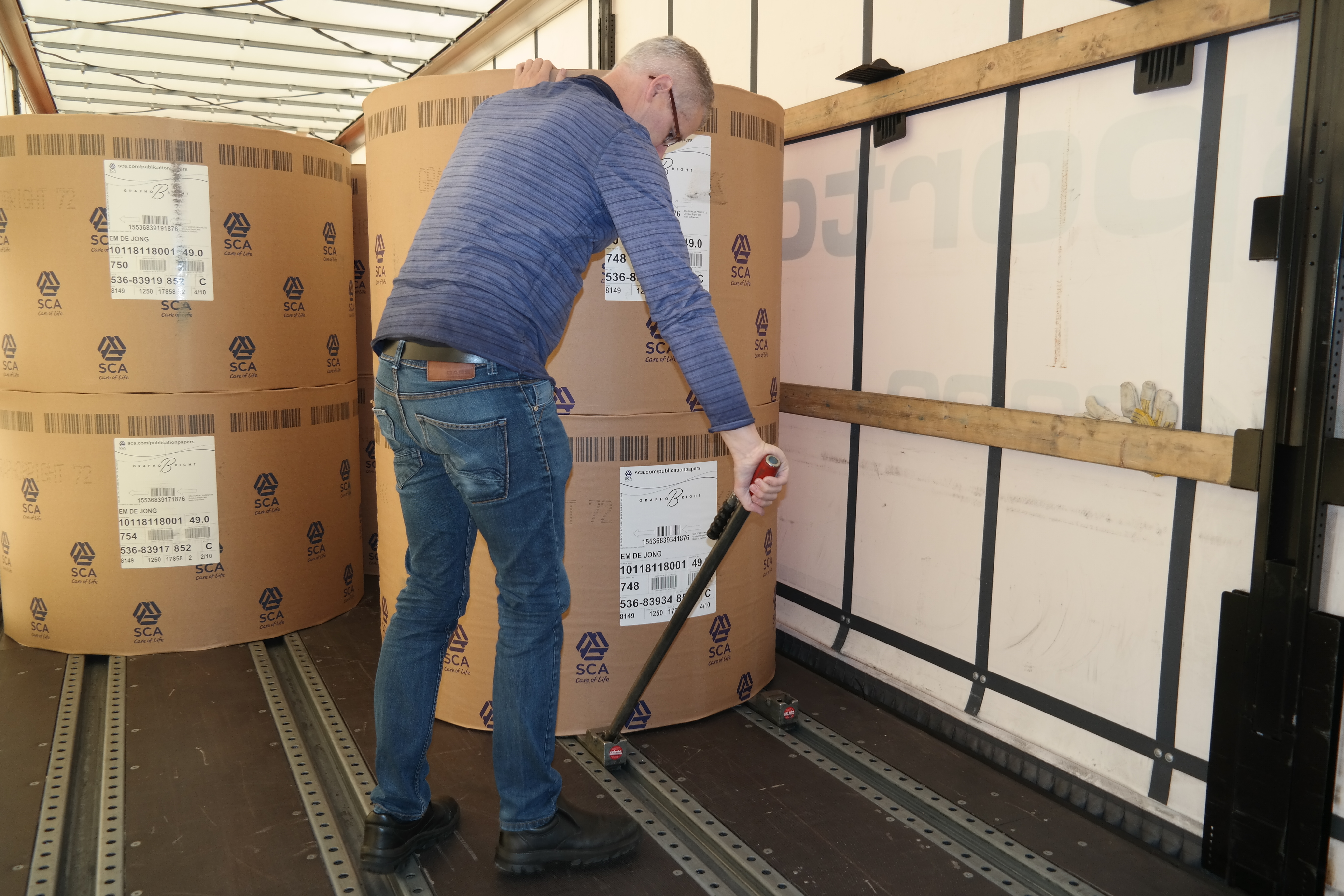 Skate & Track Loading System | Joloda Hydraroll